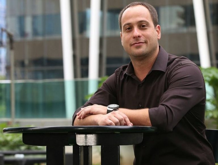 Neto de Roberto Marinho é promovido com mudanças na Globo