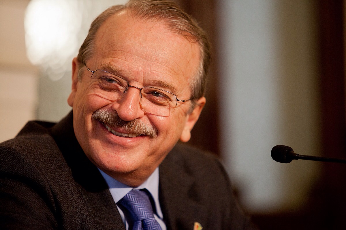 Tarso Genro defende que PT investigue tesoureiro