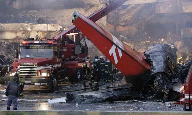 Famílias das vítimas de voo da TAM receberão indenização de R$ 30 milhões