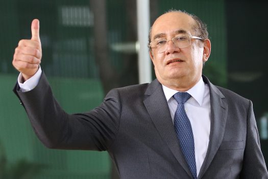 Gilmar embarca de novo para Portugal, após votar a favor de HC de Lula Gilmar embarca de novo para Portugal, após votar a favor de HC de Lula