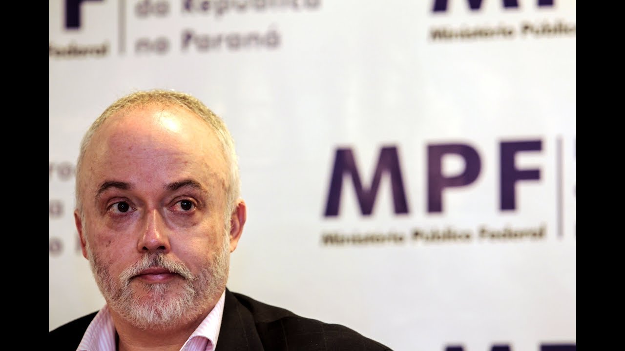 VÍDEO: Carlos Lima, procurador da Lava Jato, é chamado de golpista e ...