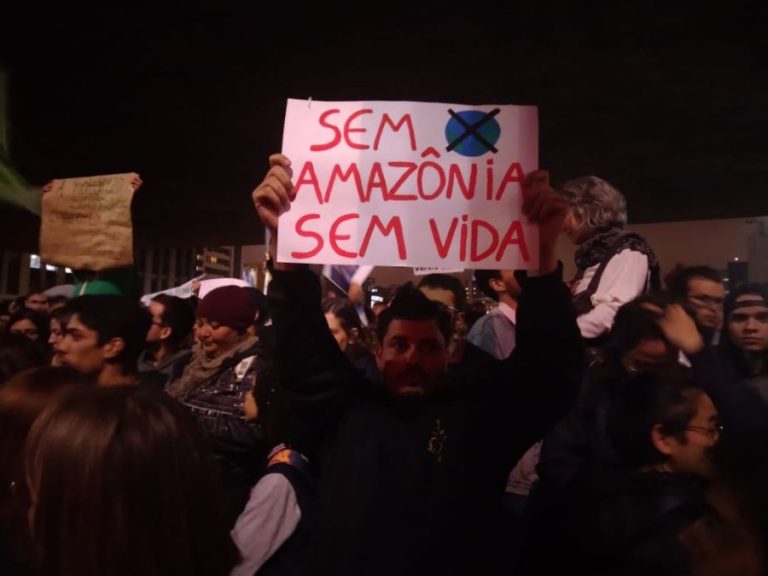 MPF dá dez dias para Bolsonaro provar que INPE errou sobre queimadas na ...