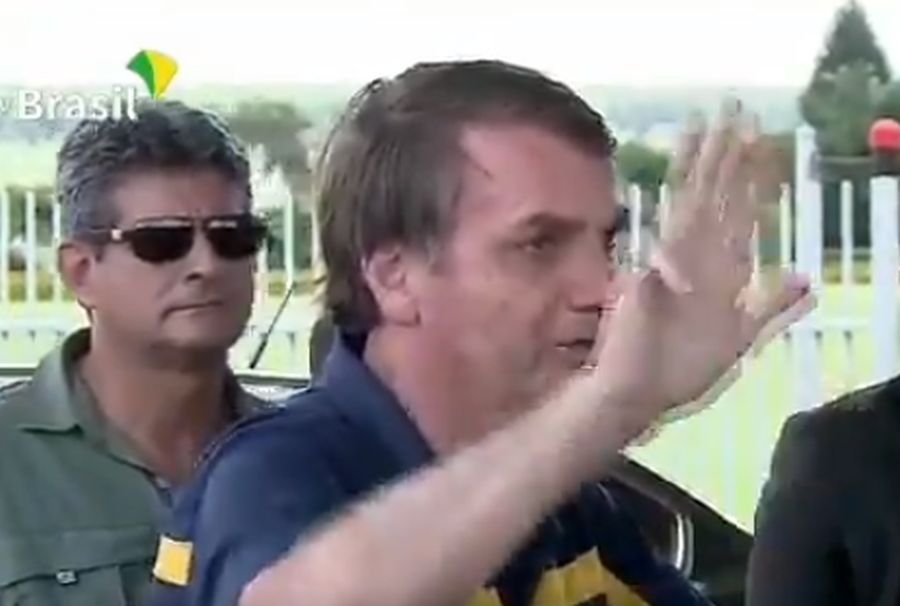 VÍDEO - Bolsonaro tripudia da deficiência física de Lula: “Aquele cara ...