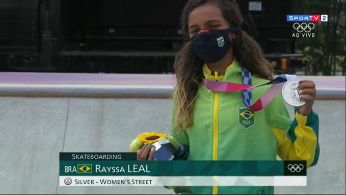 Rayssa Leal ganha prata e é medalhista mais jovem da história olímpica brasileira