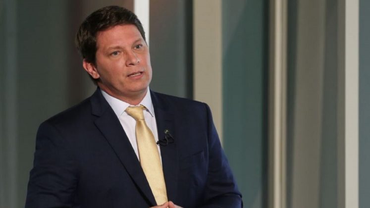 Mario Frias é internado e passará por procedimento no coração