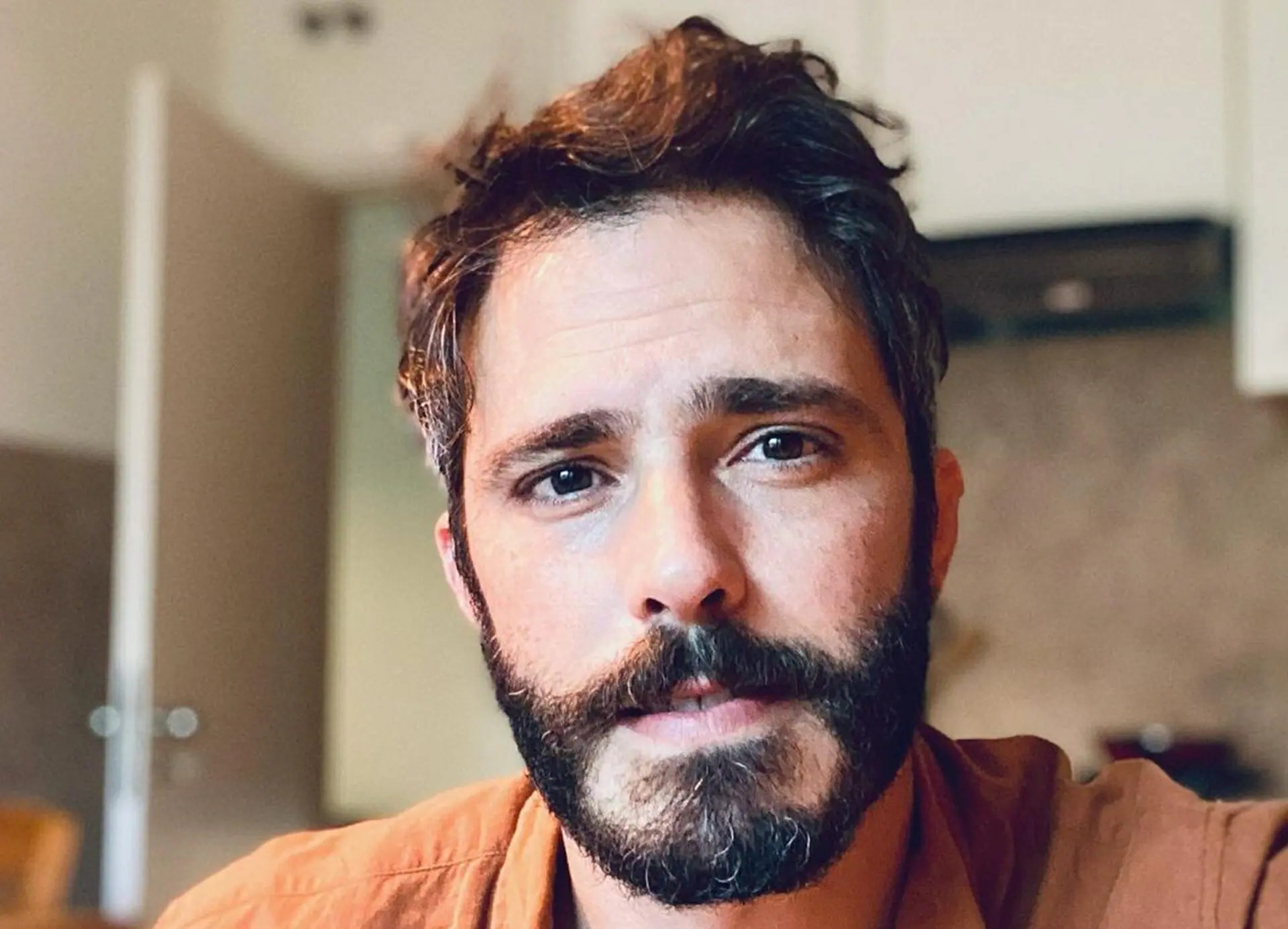 Ator Thiago Rodrigues é assaltado e espancado no Rio