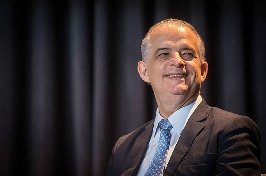 Programa com passagens a R$ 200 deve começar em agosto, diz França