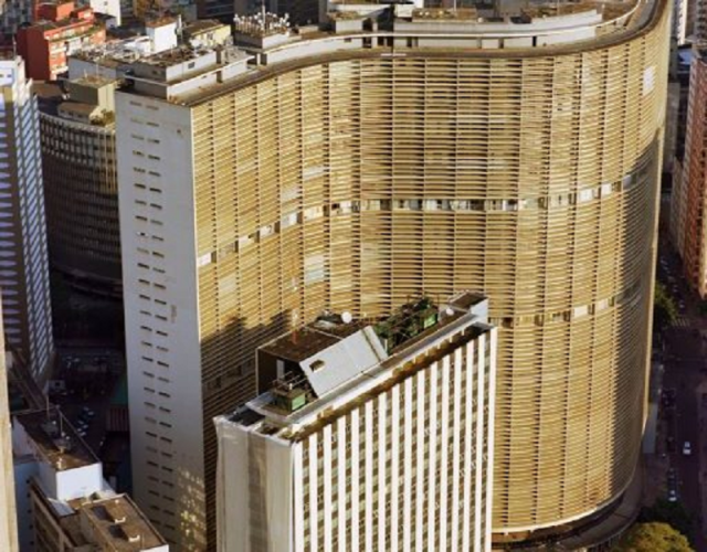 Edifício Copan, no Centro de SP, tem mais moradores que 1.331 cidades brasileiras
