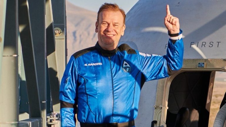 Conheça Hamish Harding, bilionário da aviação a bordo do submarino ...