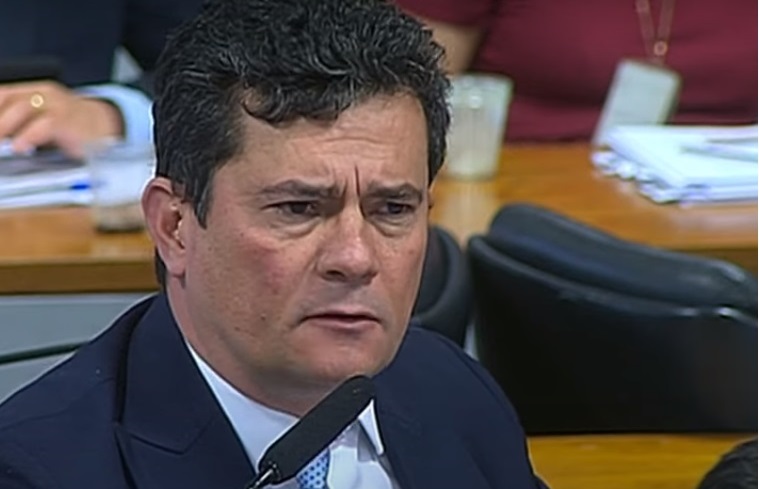 A escolinha do professor Sergio Moro e o bando de pistoleiros. Por ...