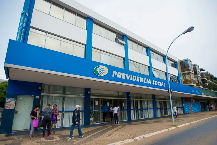 Previdência Social: Governo Lula cria programa para reduzir filas do INSS