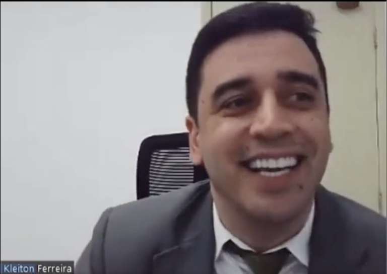 Quem é o juiz que faz sucesso nas redes tratando as pessoas como gente