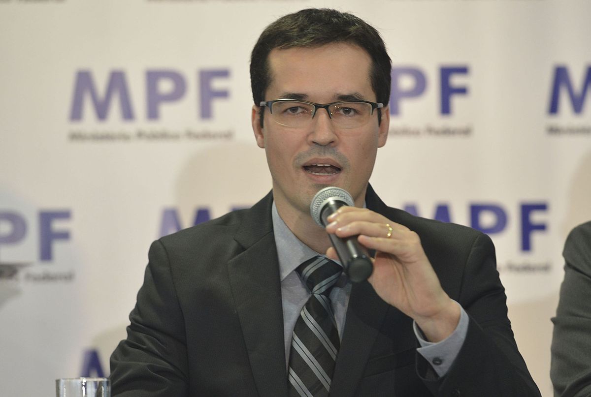 VÍDEO: Deltan Dallagnol é vaiado ao defender religião na política nos EUA VÍDEO: Deltan Dallagnol é vaiado ao defender religião na política nos EUA