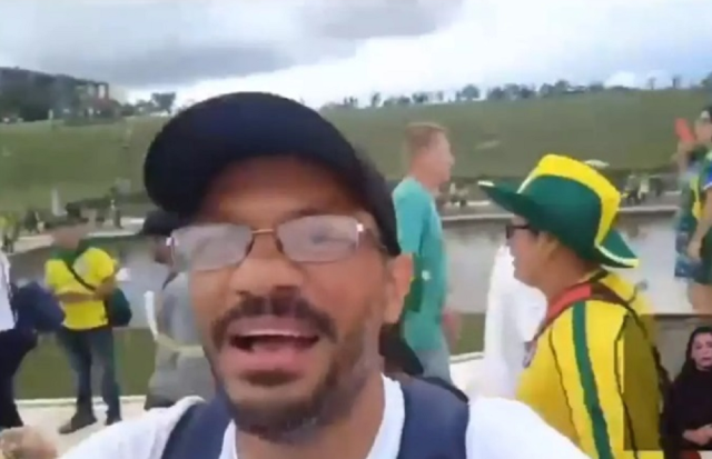 O mané que entrou para a História, enquanto os manezões… Por Moisés Mendes