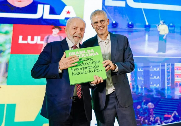 AO VIVO: Lula participa do evento "O Brasil Dando a Volta por Cima"