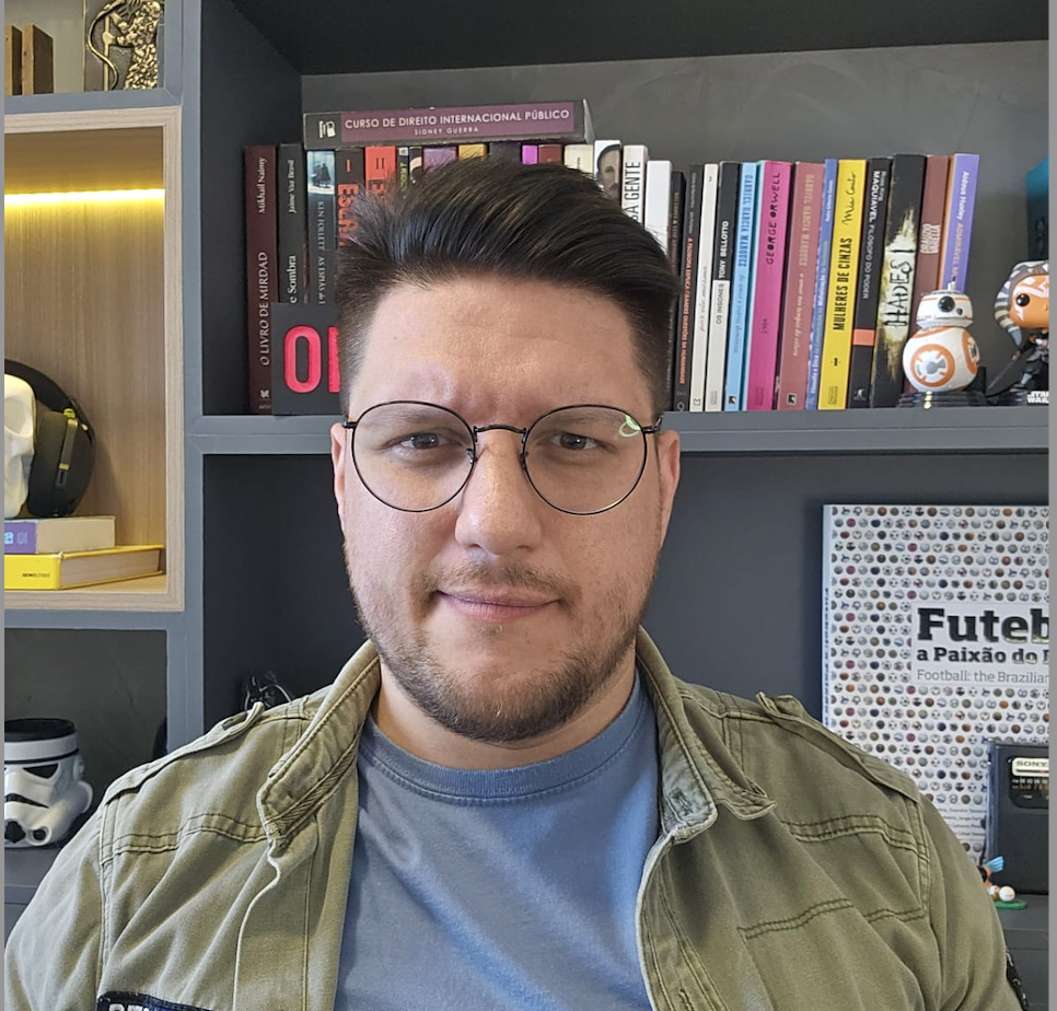 Thiago Suman, Autor em Diário do Centro do Mundo