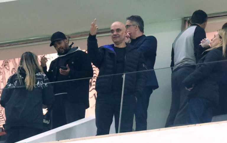 A verdade sobre o dedo de Moraes na vitória do Corinthians